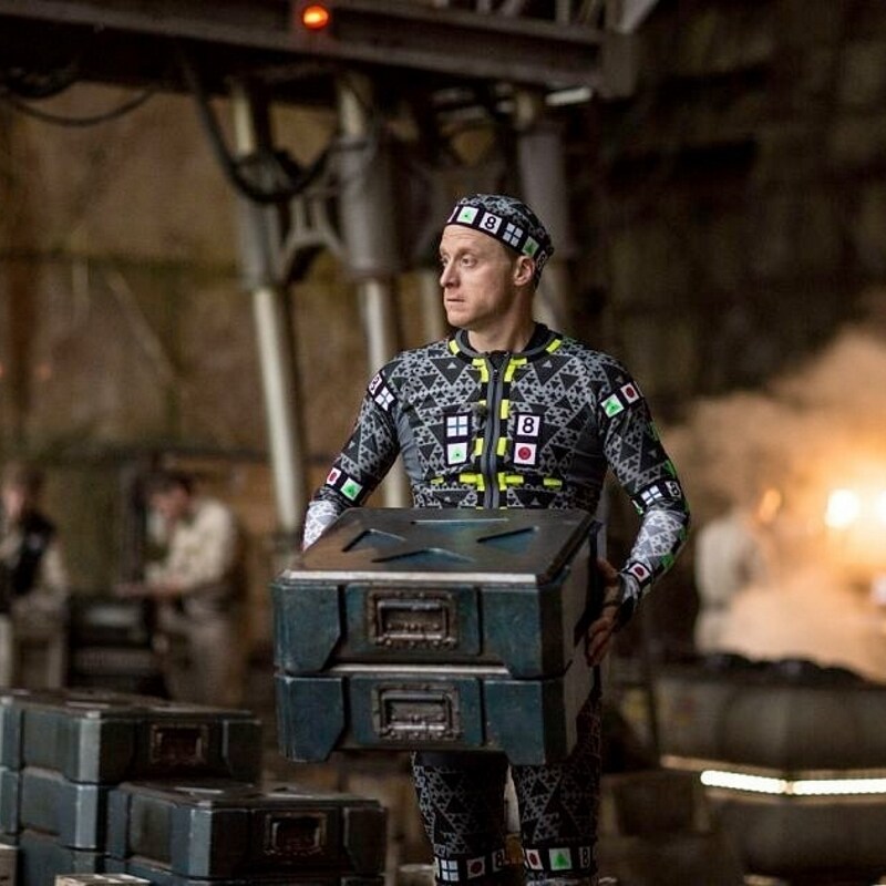 Quem é Alan Tudyk, o ator que interpreta Senhor Darling em 'Peter Pan e ...