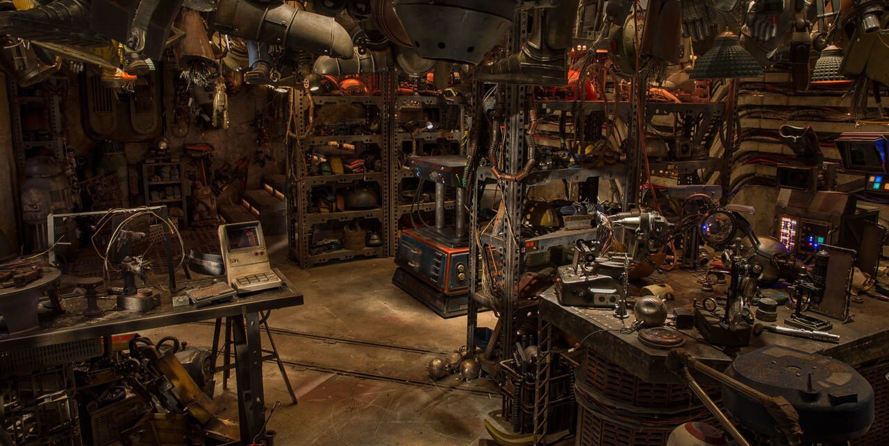 Babu Frik’s workshop | StarWars.com