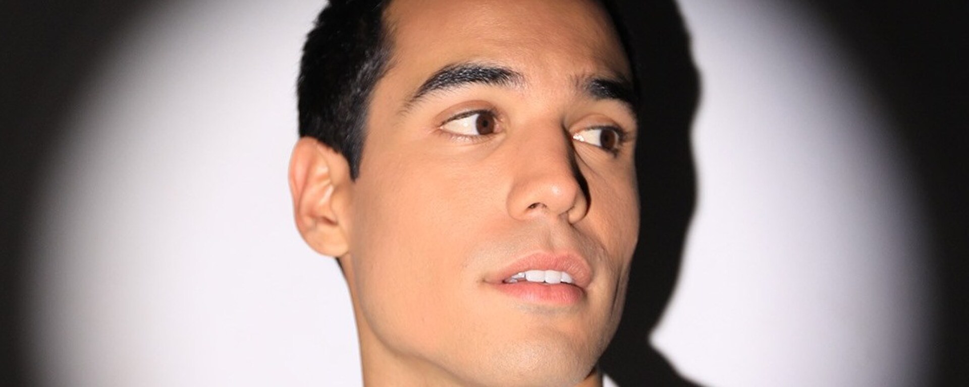 Bruno Gadiol lança seu EP de estreia | Rádio Disney Brasil