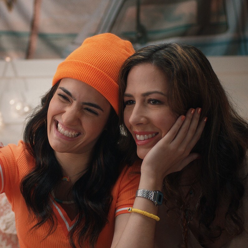 'Gina Yei': quem é quem na nova série do Disney+ | Disney Brasil