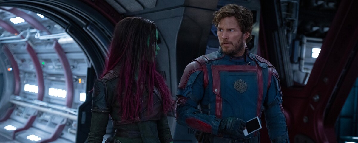 Chris Pratt y Zoe Saldaña hablan acerca del romance entre Peter Quill y ...