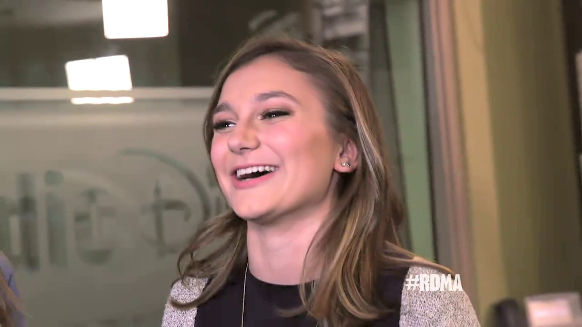 Try to classify Daya (singer)