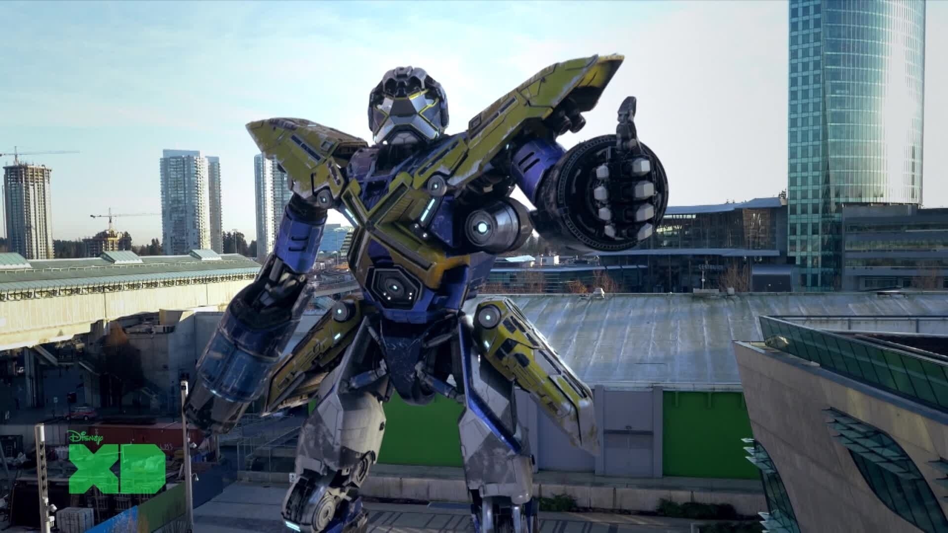 Mech X4 Disney Middle East En Video