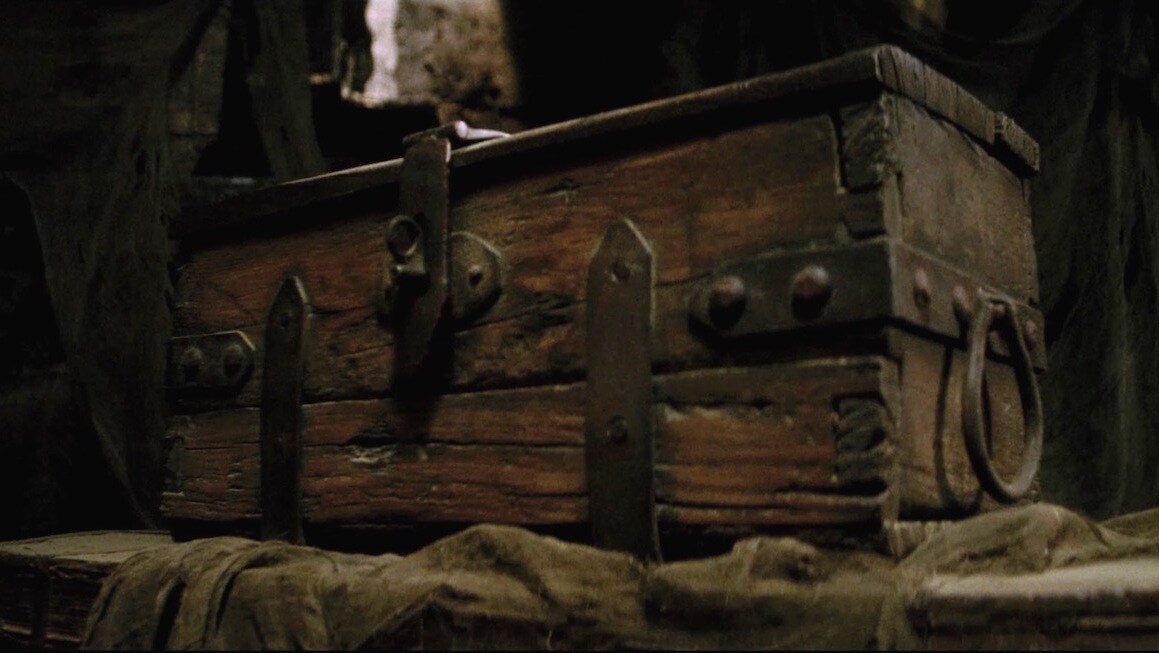 Maz's Curio Box | StarWars.com