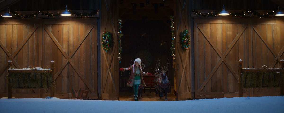 Here's What We Learned from Anna Kendrick Herself on the Set of Noelle ...