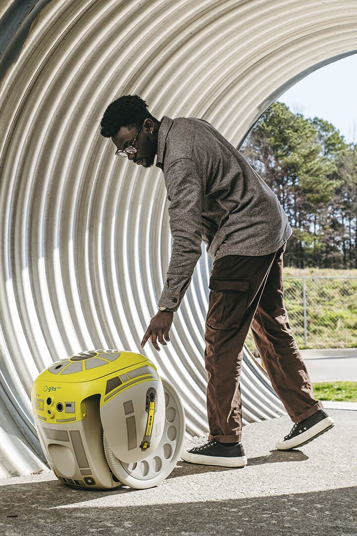 Get your Own Droid Counterpart with the Special Edition Star Wars Cargo ...