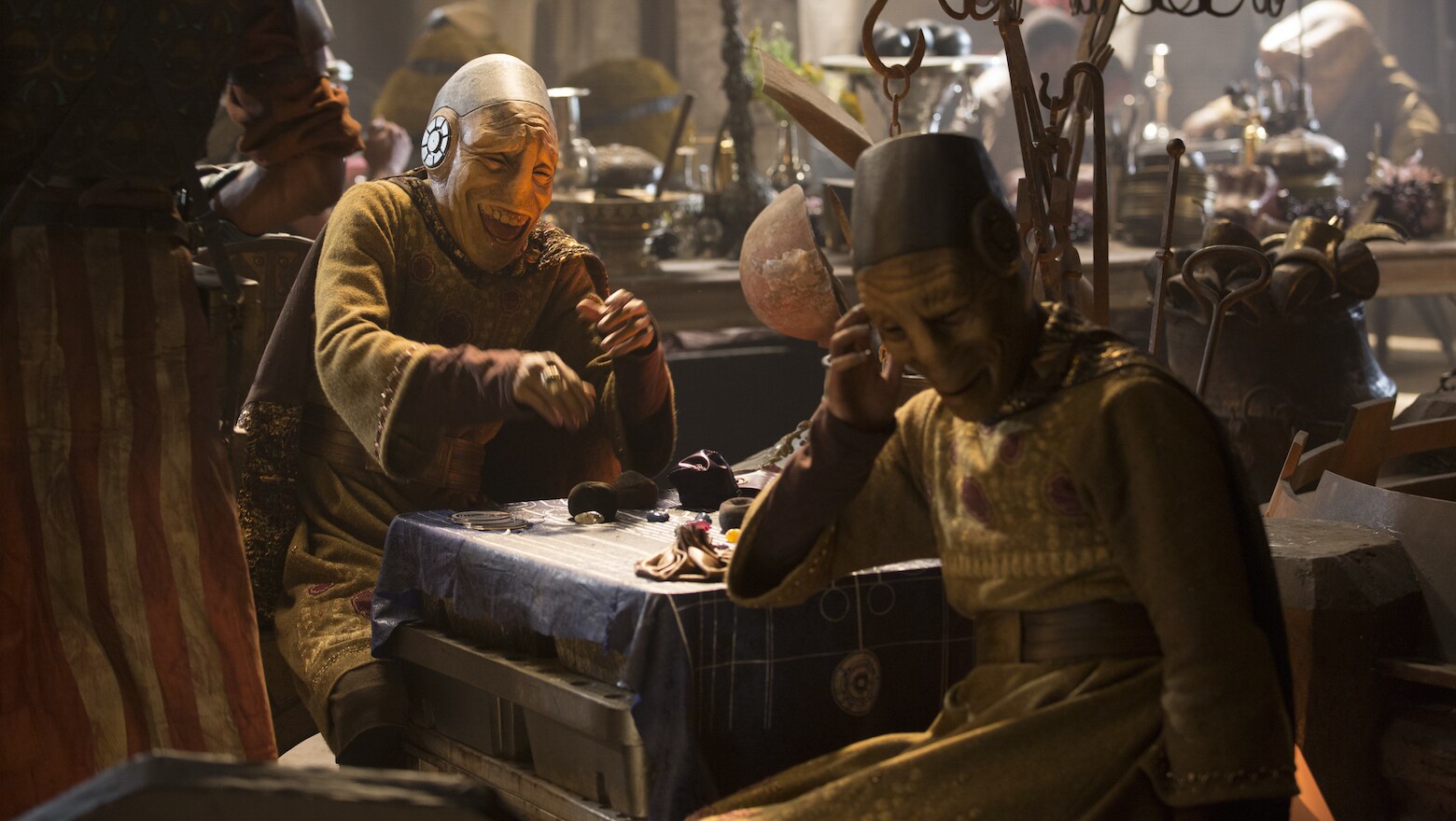 Prashee and Cratinus | StarWars.com