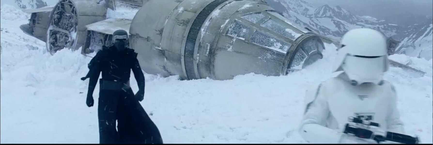 Star Wars: The Force Awakens Deleted Scenes Teaser | StarWars.com